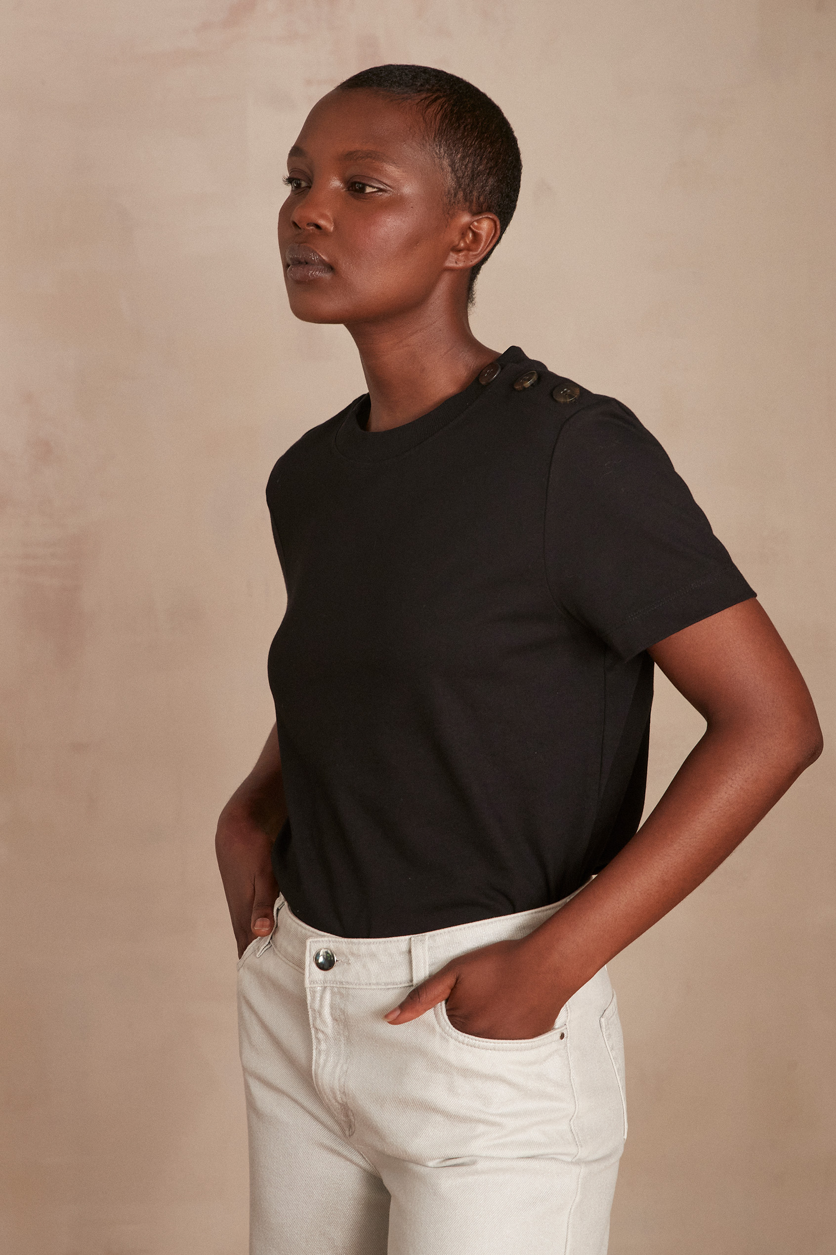 DAMIEN T-shirt woman | BLACK | Maison 123